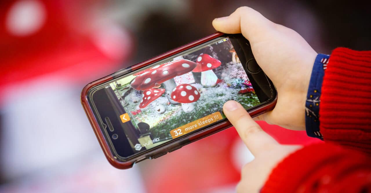 Christmas magic in augmented reality for INTU – MAADIGITAL